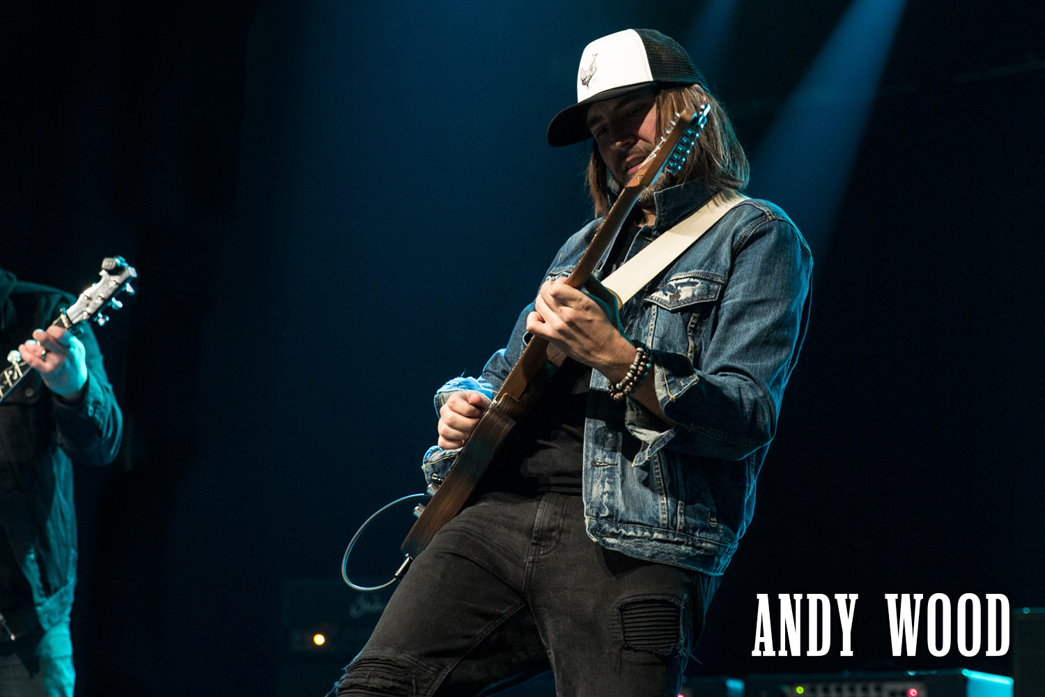 Home - Woodshed Guitar Experience